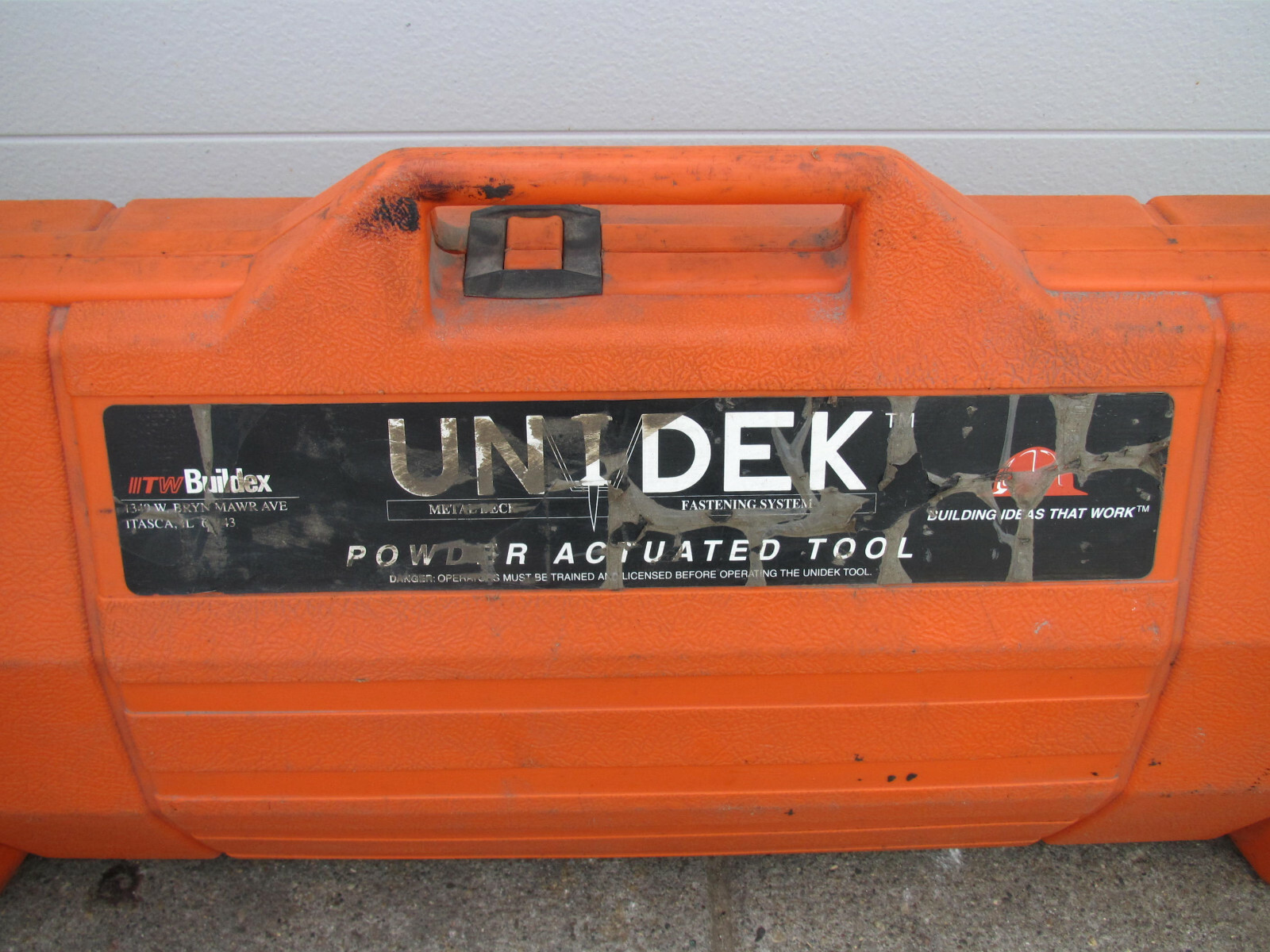 ITW Buildex Unidek Powder Actuated Low Velocity Piston Type Fastening ...