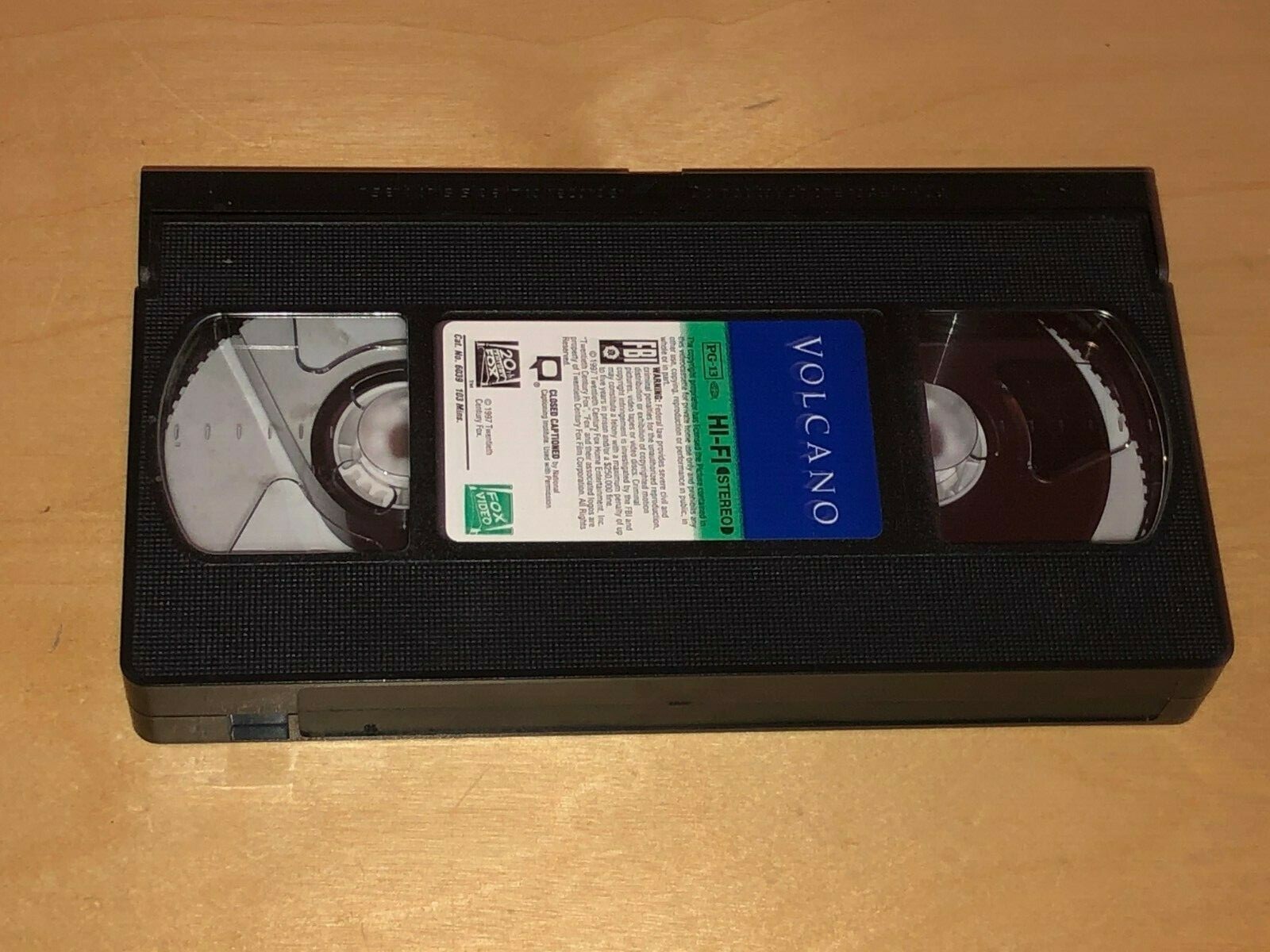 Volcano VHS Tape 1997 Tommy Lee Jones Movie Don Cheadle Film Gabby ...