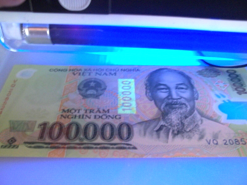 VIETNAM 100,000 ***UNCIRCULATED*** DONG BANKNOTE, POLYMER BILL, | eBay