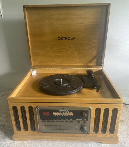 Vintage Oak Detrola KM837 Record Player CD Cassette Am/Fm radio WORKS ...