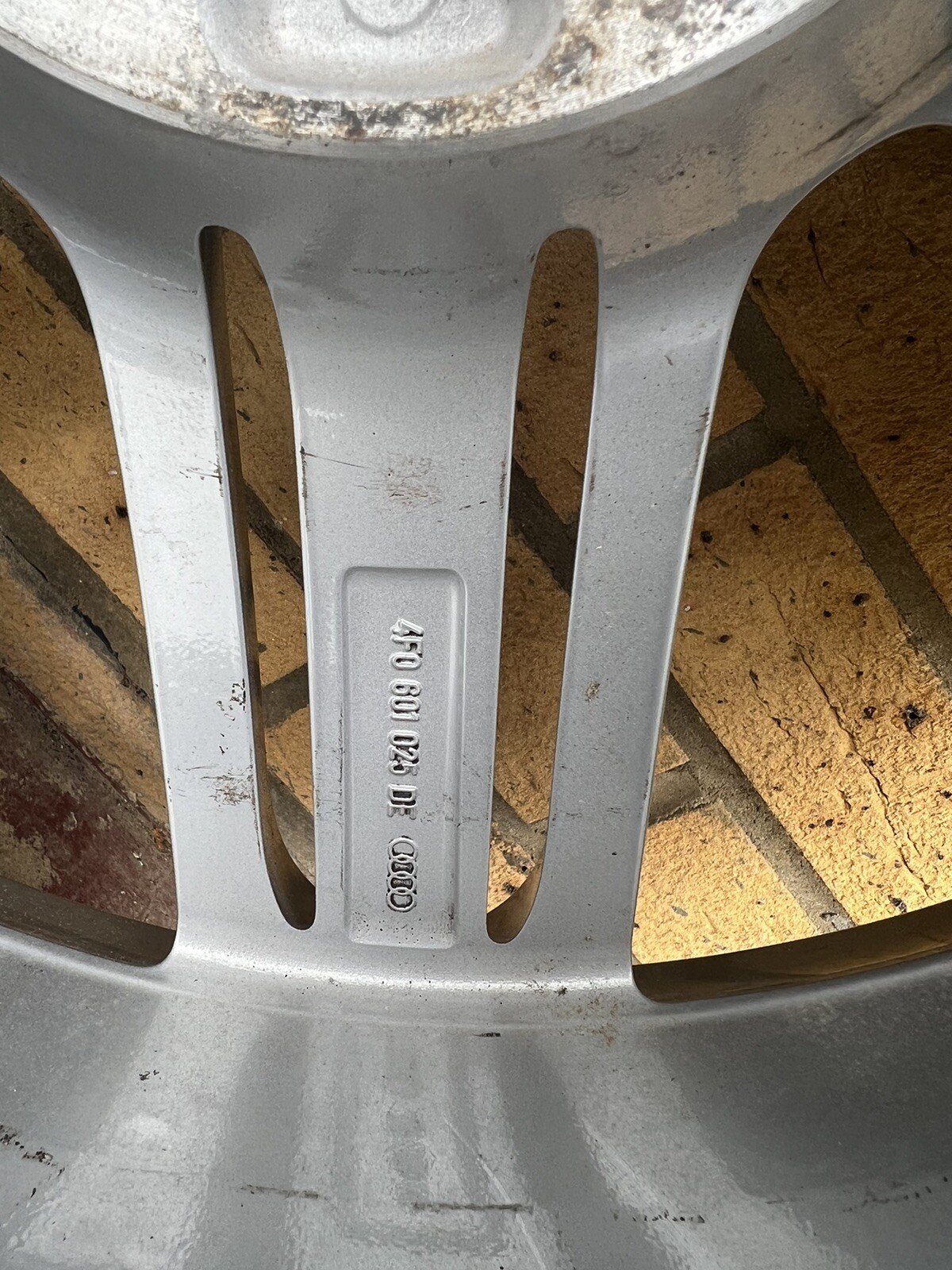 2009 AUDI A6 DRIVERS OFFSIDE FRONT 19" INCH ALLOY WHEEL + TYRE ...