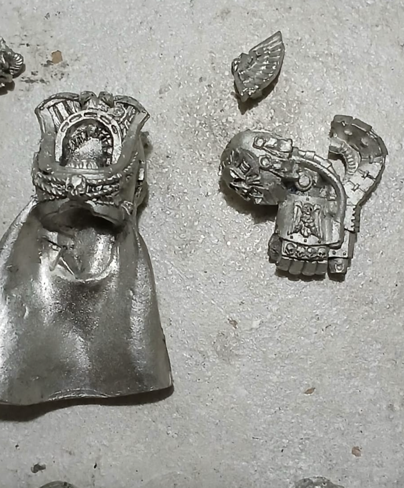 Warhammer 40k Ultramarines Marneus Calgar Terminator Armour Incomplete ...