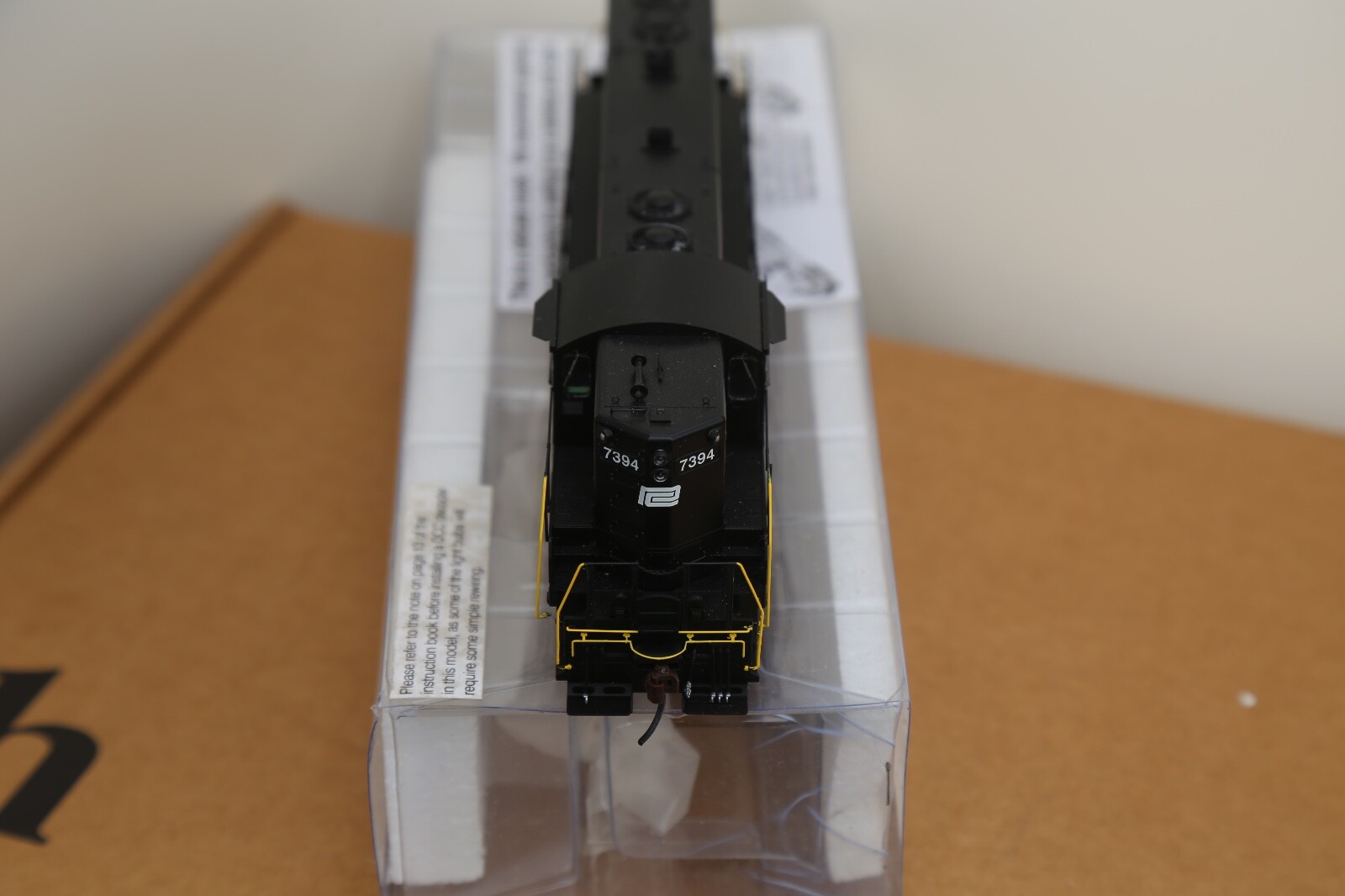Athearn Genesis EMD GP9, PC Penn Central DECO READ description | eBay