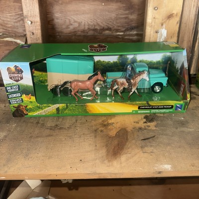 Chevrolet 1950s 1:32 Licensed Vintage Truck with Horse Trailer 2 horses ...