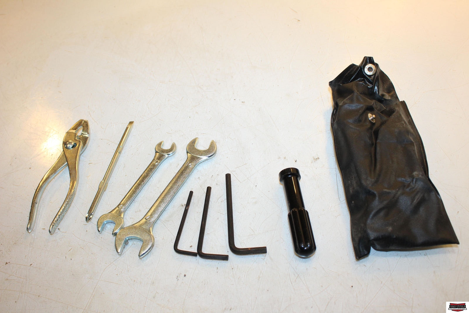 2012 Yamaha V Star 950 Stock Tools Oem Tool Bag Kit Set 3D8-28100-00-00 ...