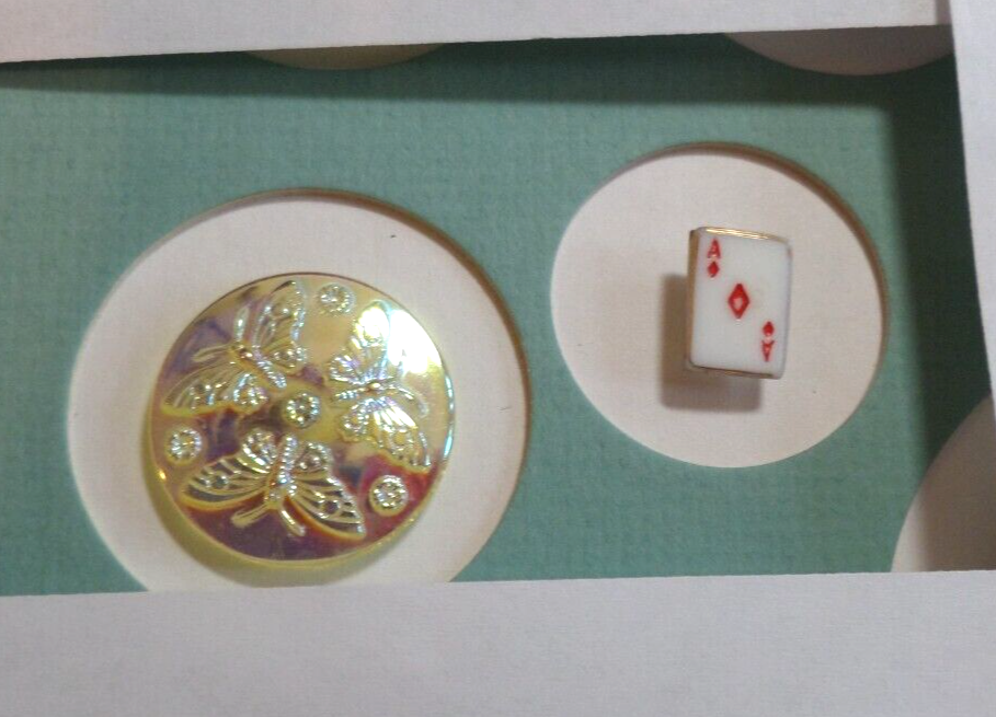 25 Vintage Glass Buttons Collector Card PEOPLE BIRDS PICTURES INSECTS ...