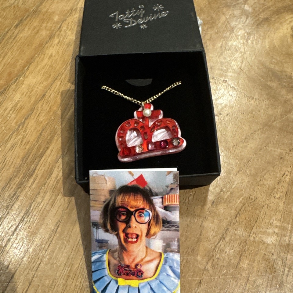 Tatty Devine Grayson Perry Pendant Necklace Alan Measles Crown boxed ...