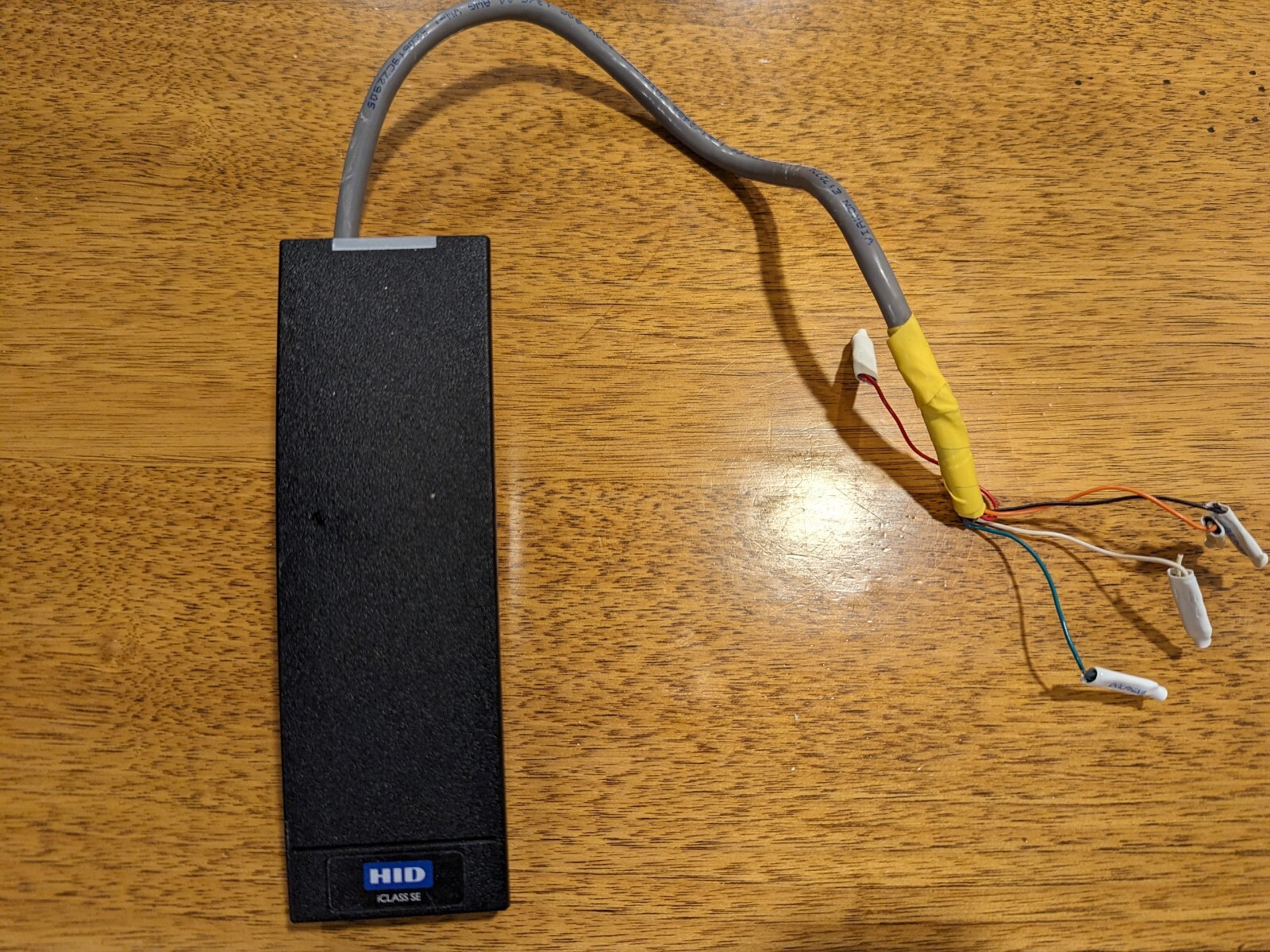 HID 910NTNNEK00000 iCLASS SE R15 Smart Card Mullion Reader, Black | eBay