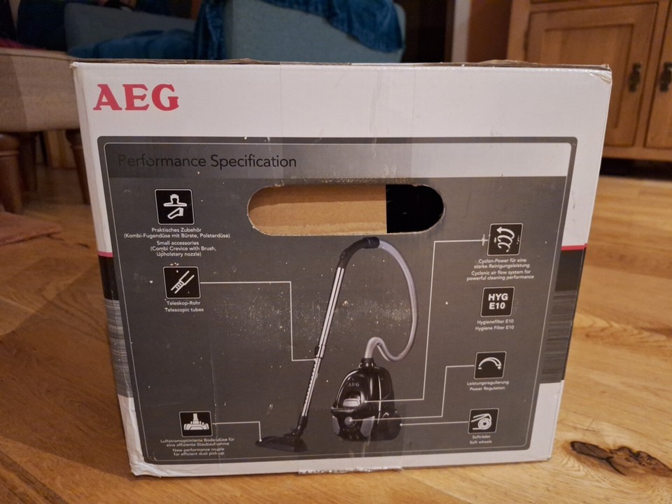 AEG ae9900ukel Compact Bagless Vacuum Cleaner Aero Performance Cyclonic ...