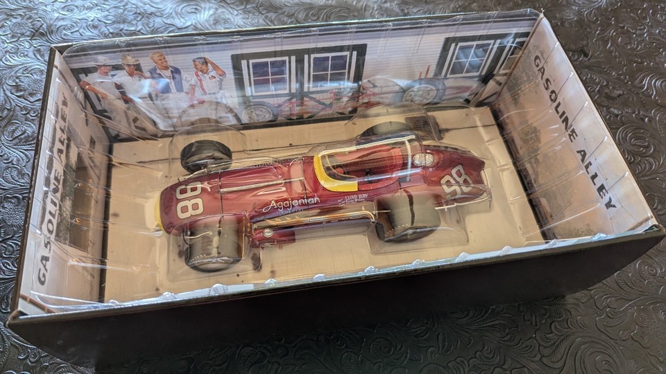 Carousel 1 Watson Roadster #98 Lloyd Ruby/Agajanian Spl. 1960 Indy, 1: ...
