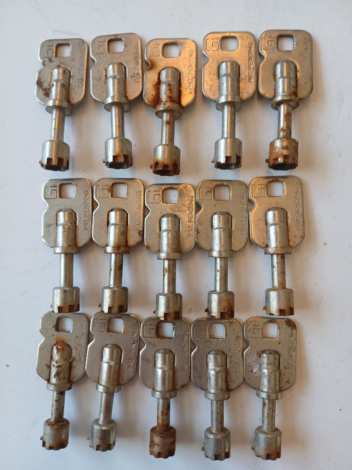 Lot of 15 GR9324 Greenwald Coin Box Laundry Key | eBay