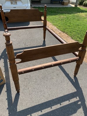 1800-1899 - Antique Rope Bed - Vatican