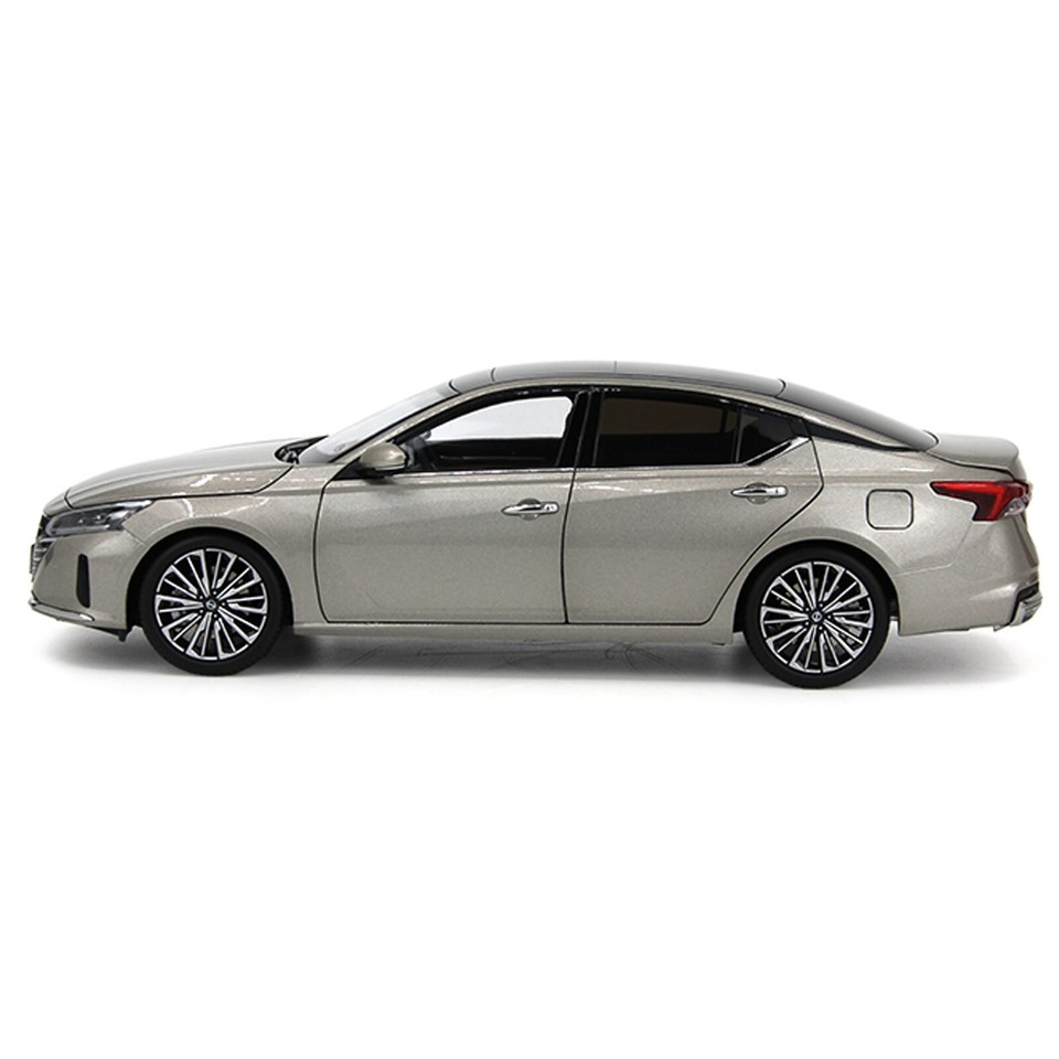 1:18 Scale Paudi Nissan Altima Teana 2022 Silver Diecast Model ...