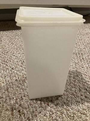 Tupperware Cracker Keeper #1314 Clear Container Clear Lid #1315 | eBay