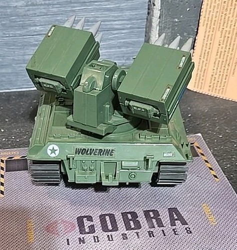 GI JOE ~ 1983 WOLVERINE with UNBROKEN CABLE ~ HIGH GRADE COVERGIRL ...