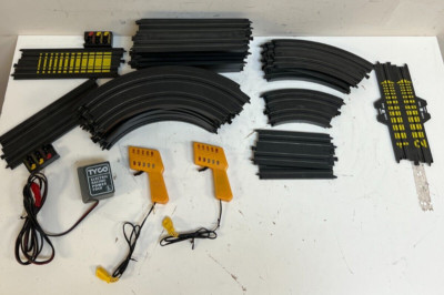 Lot of Tyco Ho Scale Slot Car Track Curved & Straight w/ Controllers | eBay