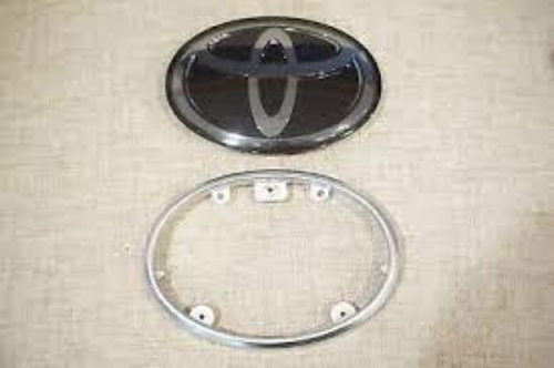 Genuine TOYOTA OEM Grille Emblem Land Cruiser Tundra Tacoma 53141-71010 ...