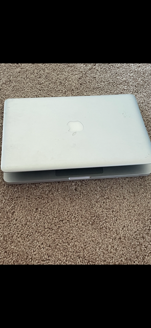 Apple MacBook Pro 13 in 2010 Silver/Intel Core 2 Duo 2.40GHz, 250 GB 4 ...