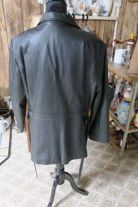 Outbrook Woman Size 1X Black 100%Leather Jacket Belt Mid length pockets ...