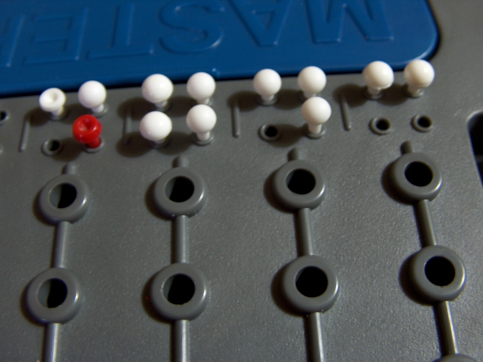 10 PINK Key pegs ONLY Easy Grab round top Mastermind Pegs Game ...