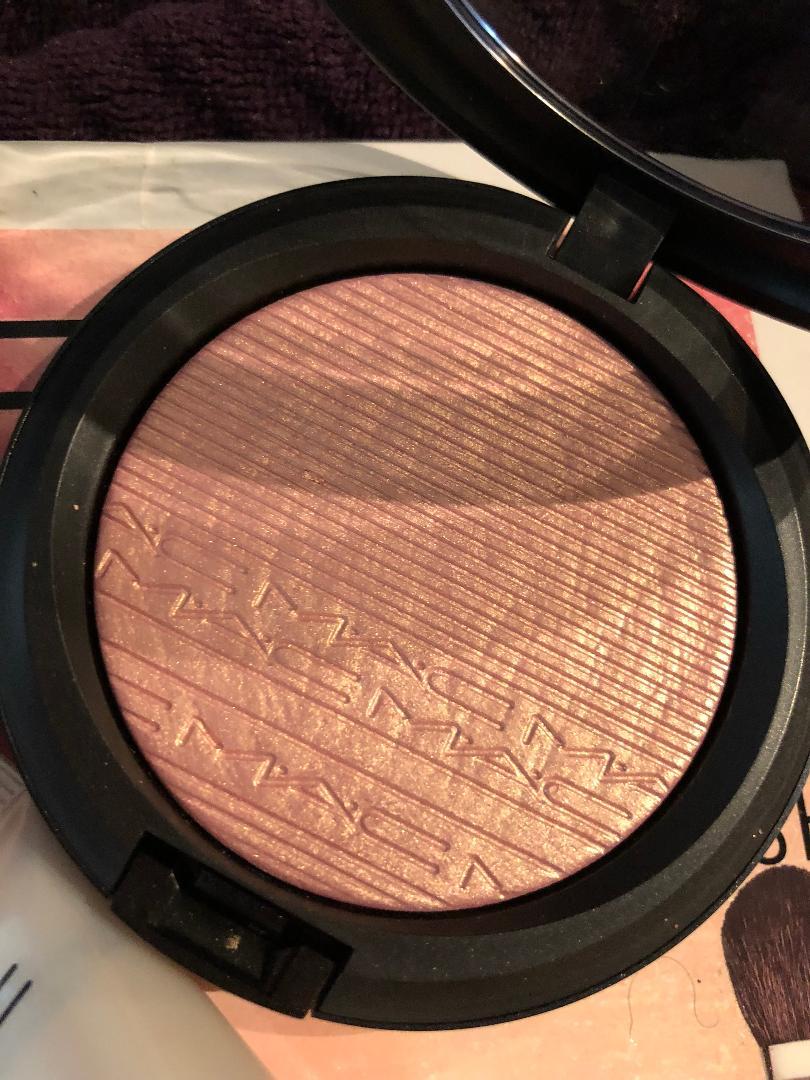 MAC COSMETICS Glow Kit/BEAMING BLUSH - STROBE CREAM SKINFINISH & BRUSH ...