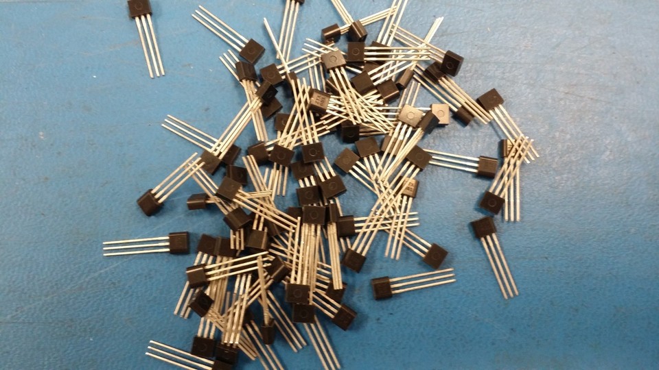 (10 PCS) ZTX651 ZETEX Trans GP BJT NPN 60V 2A 3-Pin E-Line TO-92 ROHS ...