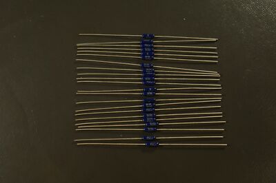 Lot of 23 RNC55H9090FSB14 Vishay Metal Film Resistor 909 Ohm 125mW 1/8W ...