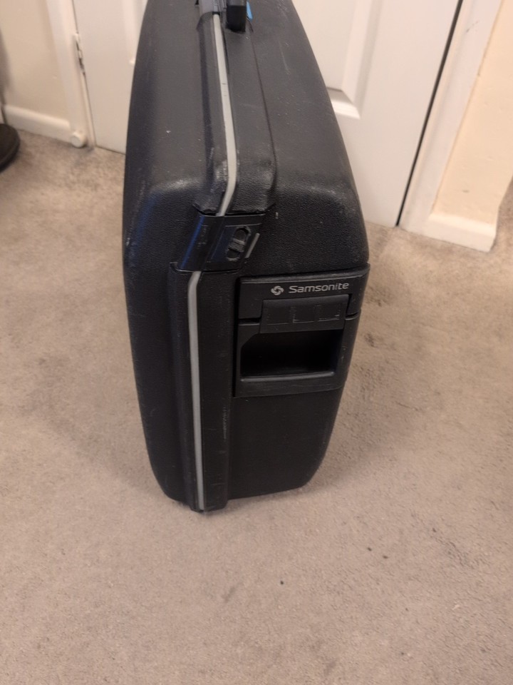 samsonite Oyster Medium Size Approx 69x52x22 Cm hard shell suitcase ...