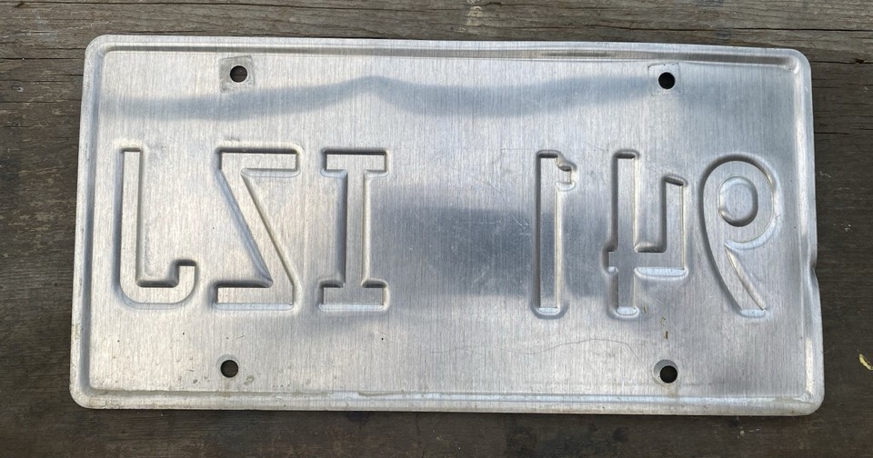 Saskatchewan Canada License Plate #941 IZJ Wheat EXPIRED "Land of ...