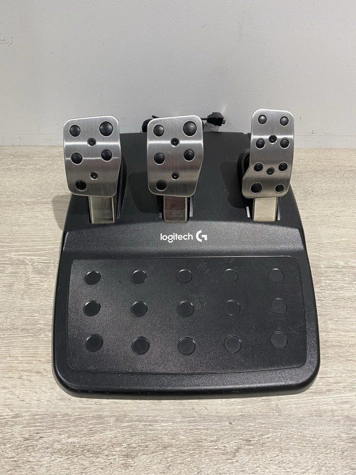 Logitech G920 UK Plug Driving Force Racing Wheel for Xbox One and PC ...