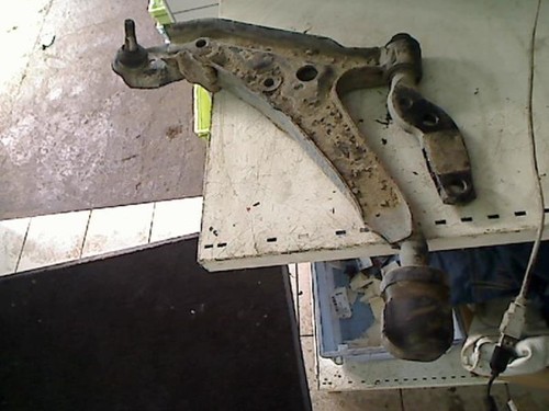 Triangle inferieur avant gauche NISSAN PRIMERA 1 | eBay