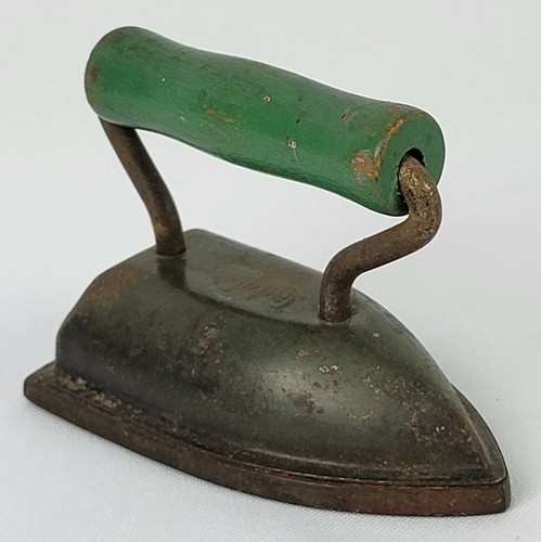 VTG ANTIQUE LADY DOVER METAL TOY MINIATURE IRON GREEN WOOD HANDLE 3.5 ...