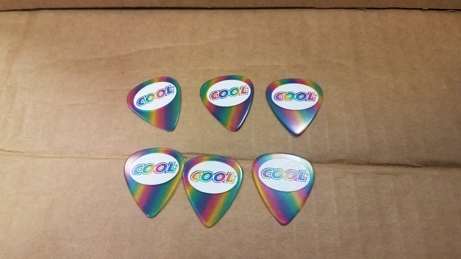 6 x COOL 0.75mm Medium Rainbow Sand Grip Guitar Picks Standard ...