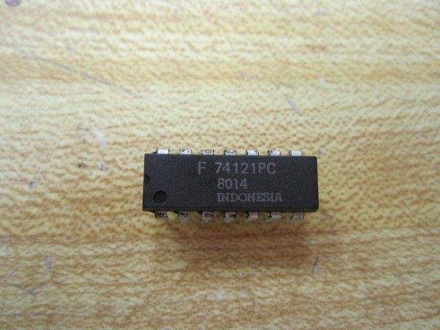 74121PC Fairchild IC TTL Monostable Multivibrator 74121 - NOS for sale ...