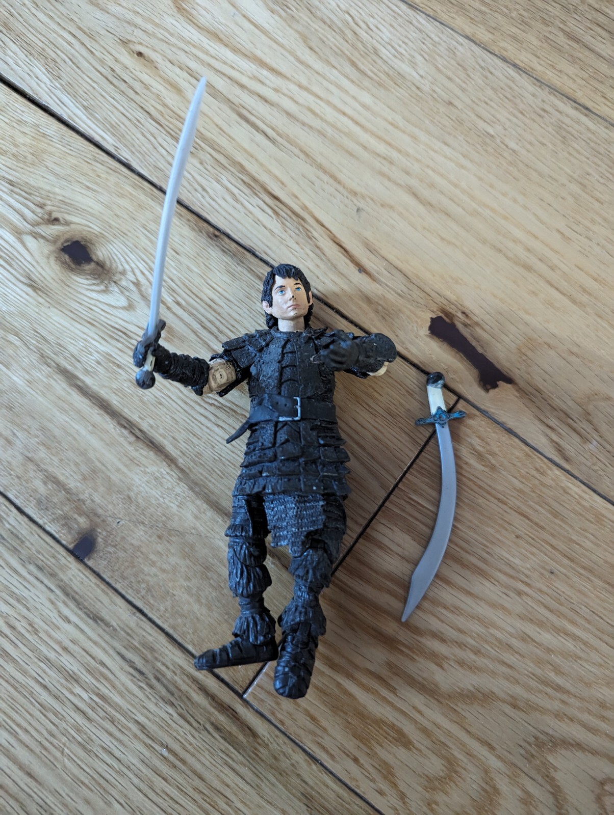 LORD OF THE RINGS ORC ARMOUR FRODO FIGURE | eBay UK