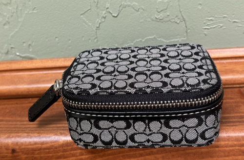 Coach Signature Triple Pill Box Case Travel Black Grey C Logo Zipper No ...