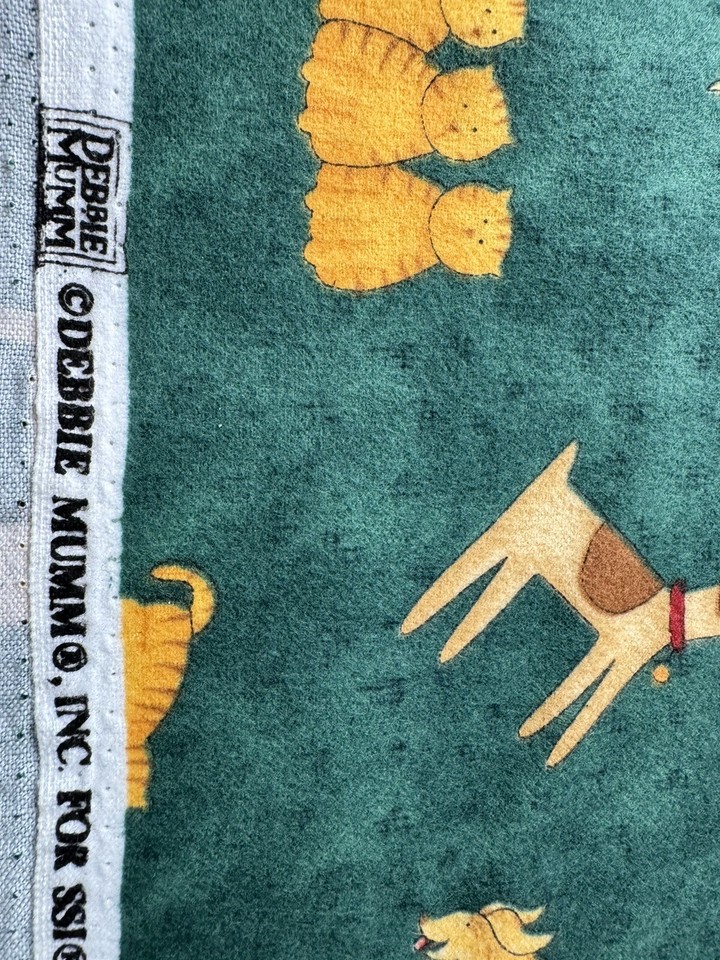 Debbie Mumm flannel by South Sea Imports 21104-452 Dogs, cats, green | eBay