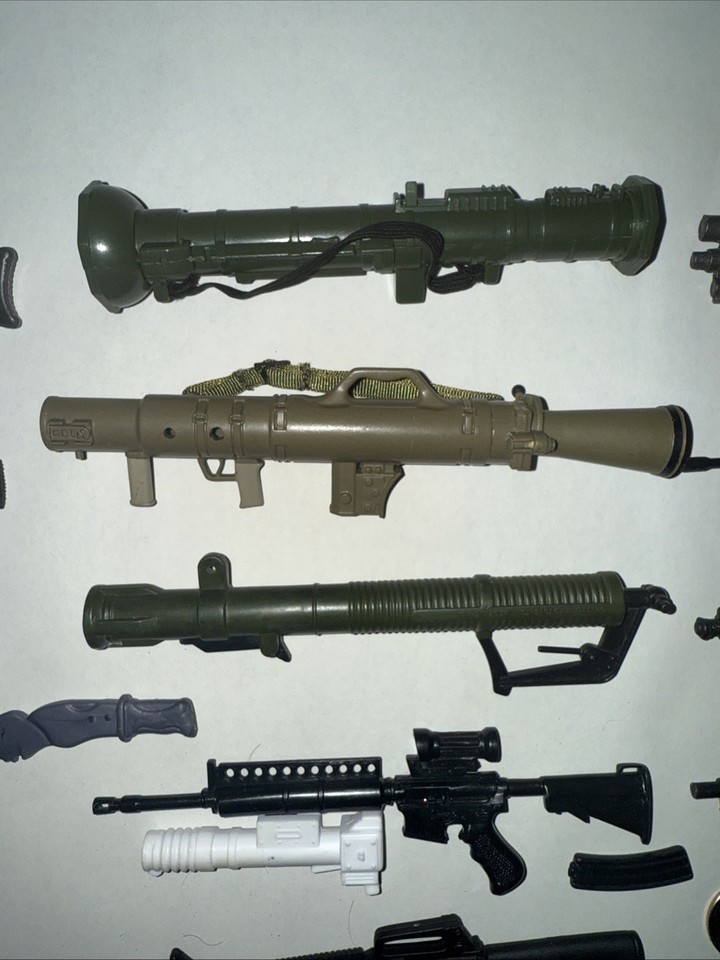 Lot Of Vintage Toy Action Figure Weapons - Mini Guns & Swords And More ...