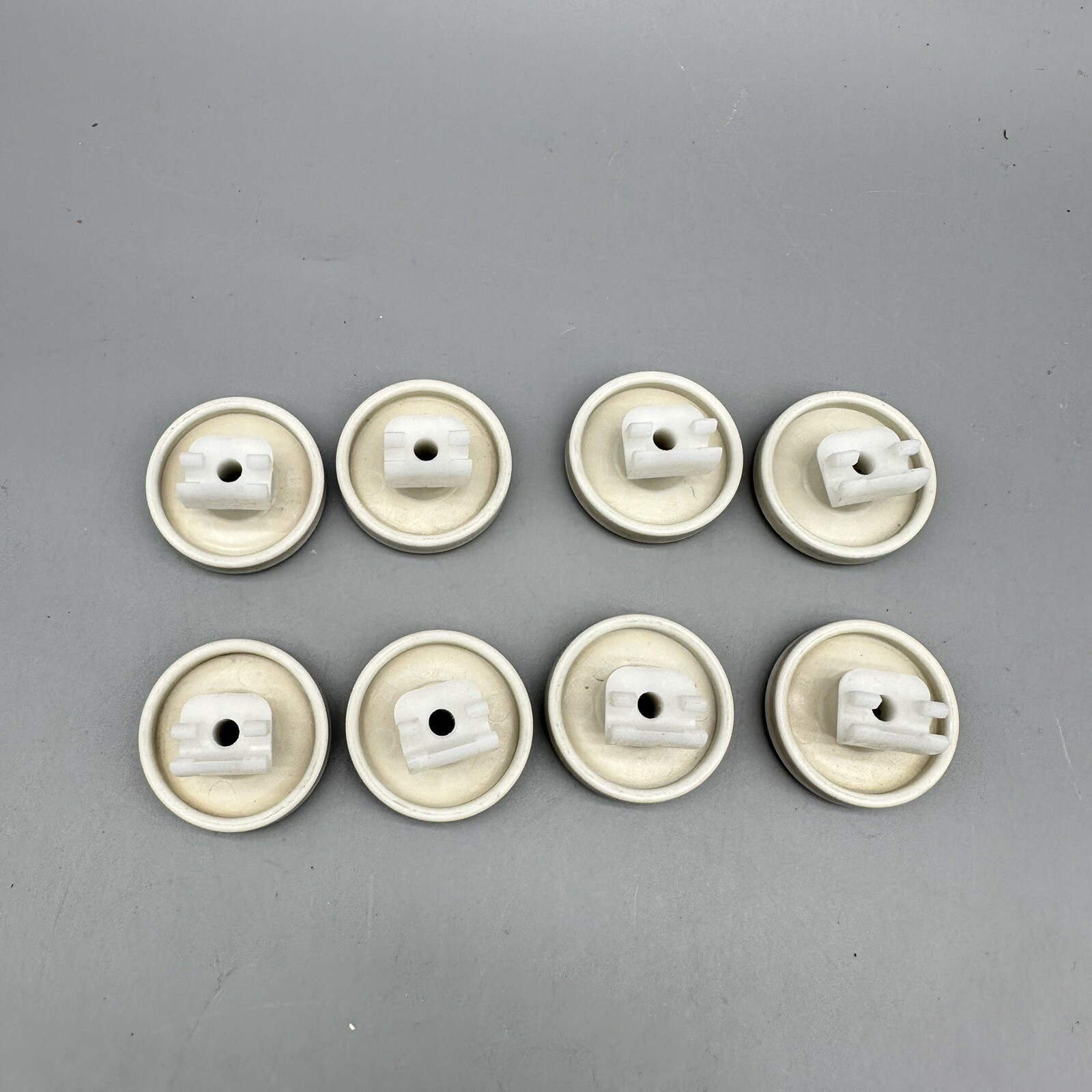 8x Miele G1243 Dishwasher Lower Basket Rack Wheel wheels SUPPORT ROLLER ...