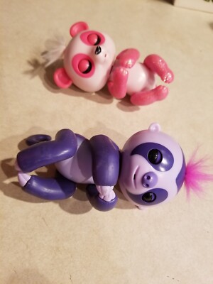 Lot of 2 WOWWEE Fingerlings Interactive Baby Happy Panda Polly & Sloth ...