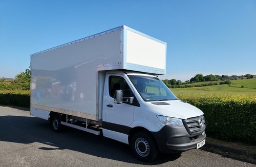 MERCEDES SPRINTER LUTON 5.2M 17FT DROPWELL LO LOADER | eBay UK