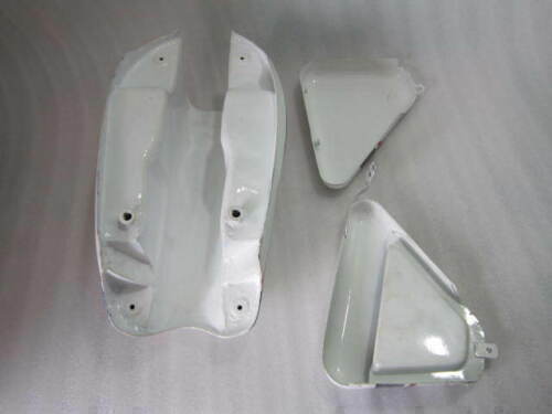 NORTON COMMANDO ROADSTER 750 LOGO WHITE PAINTED PETROL TANK WITH SIDE ...