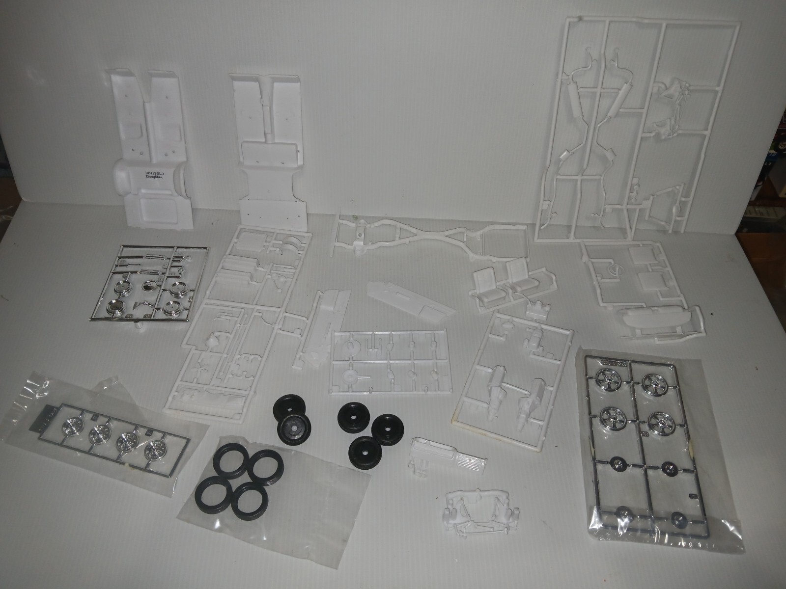 MPC Revell monogram 1/24 1/25 Assortment Of Junkyard Plastic Model ...