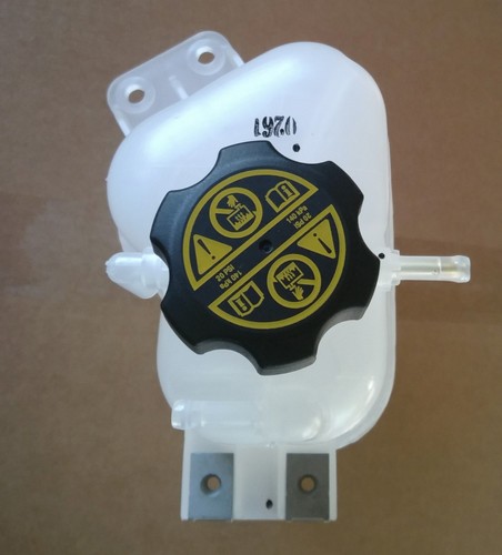GM 2013-2015 Spark CVT Expansion Surge tank / Radiator Overflow ...