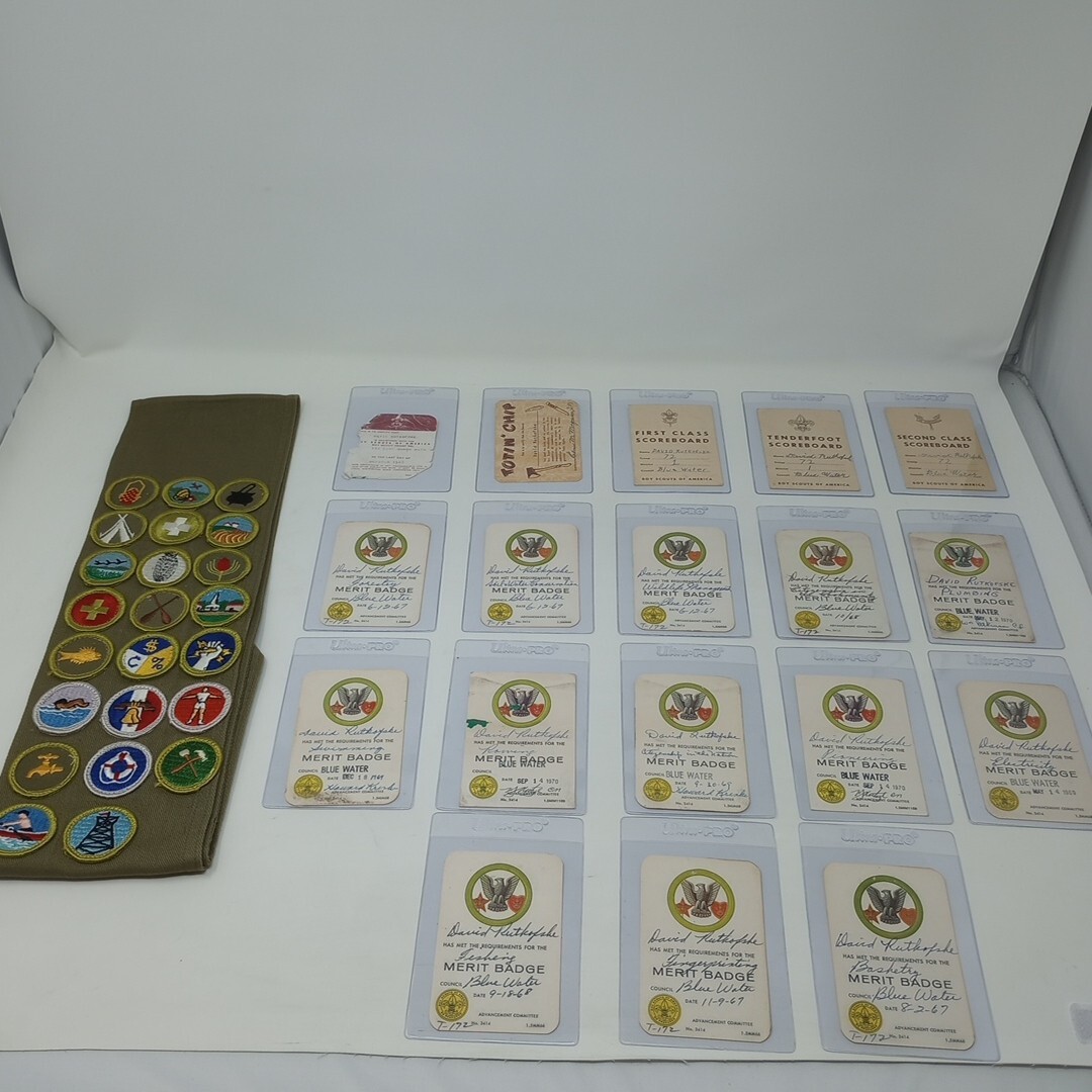 Vintage BSA Boy Scout Merit Badge Green Sash w/ 23 Patches And 18 Cards ...