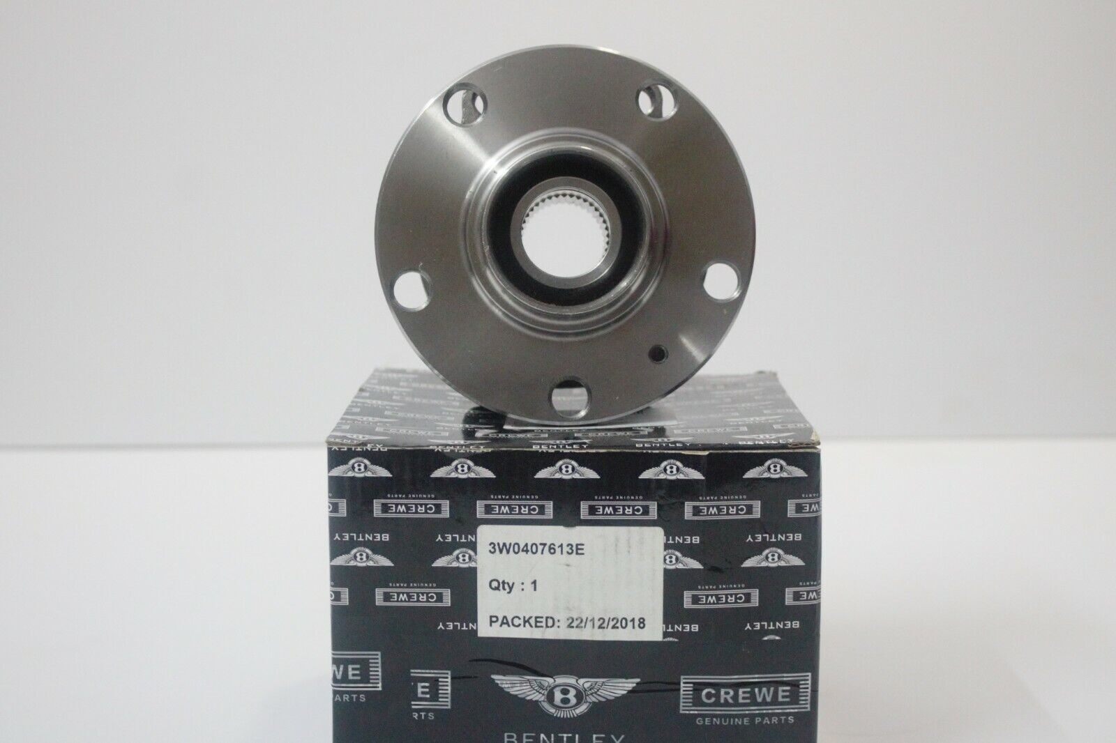 3W0407613E Wheel Hub & Bearing Unit For Bentley GT GTC 2004-2018 ...