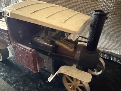 model steam engines ,looks hand made,ideal for enthusiast, was found in ...