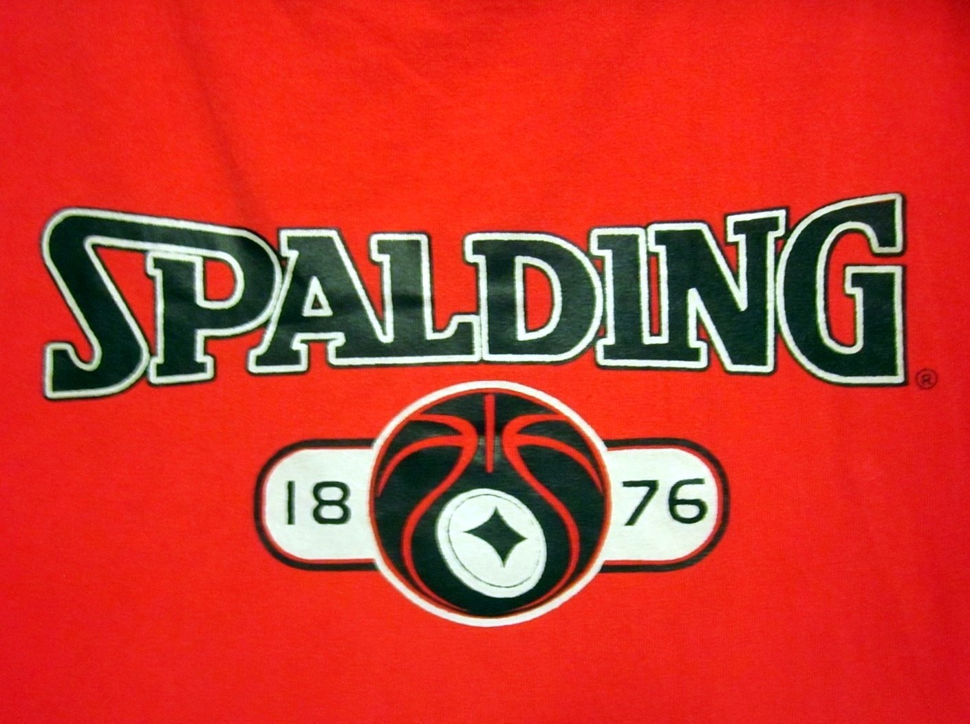 SPALDING basketball logo retro XL red & black tee Est 1876 throwback T ...