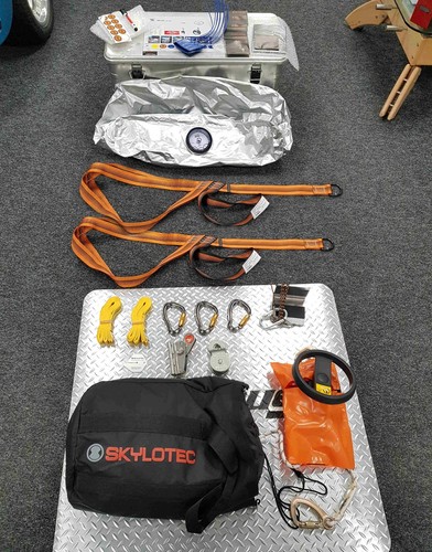 SKYLOTEC SEALPAC AGR2001 RESCUE KIT inc Milan Hub A-024 & Kit *NEW ...