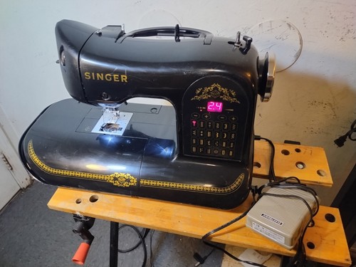 Singer Model 160 Limited Edition Anniversary Sewing Machine **Read | eBay